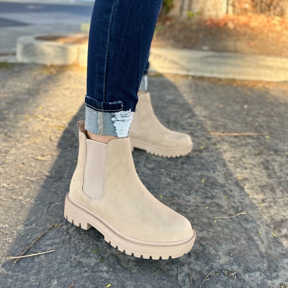 Fabutiq | Shoes | Beige Chelsea Lug Sole Ankle Boot | Poshmark
